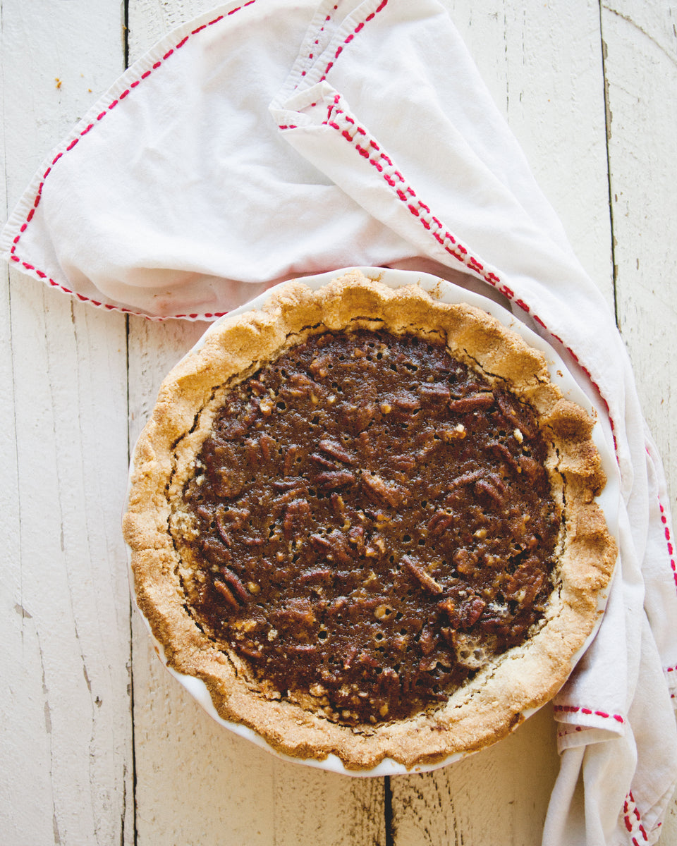 PALEO PECAN DATE PIE – Sweet Laurel